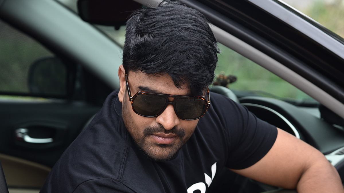 'Pranavam' says that too much love is also bad: Actor Sri Mangam