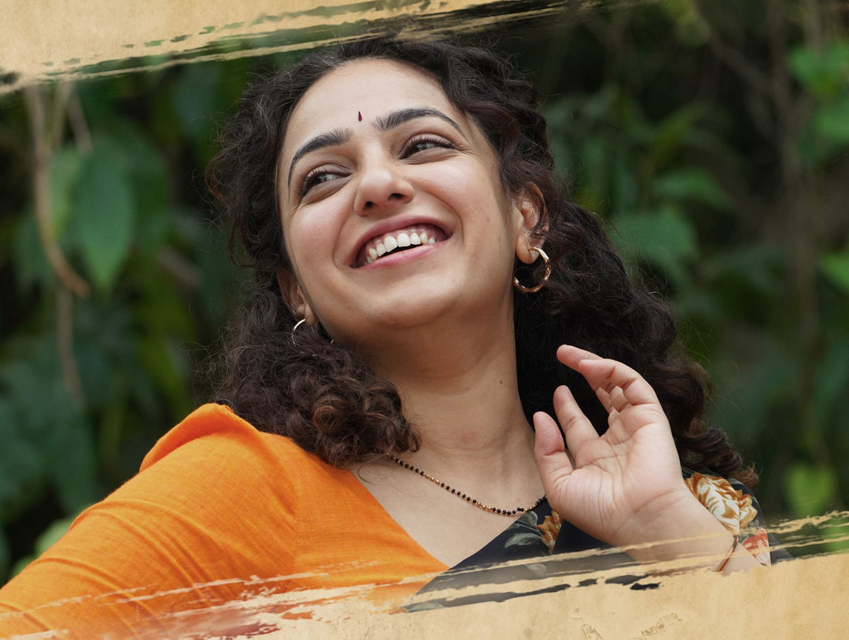Nithya Menon With Family
