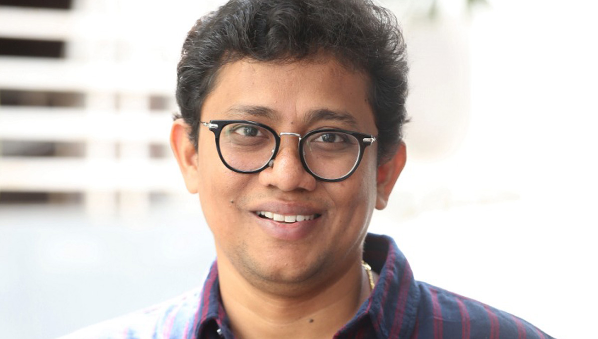 Ganesh Ravuri talks about Varudu Kaavalenu Success