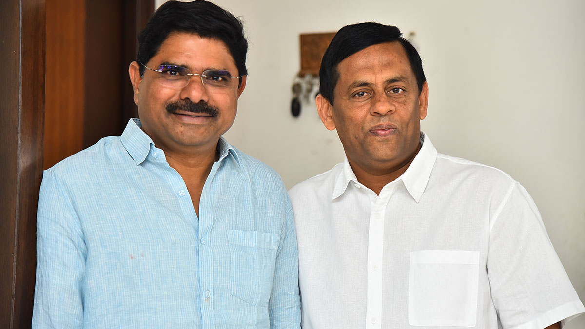 Interview of Producers Madhura Sreedhar & Nirvi Hariprasad Reddy about Santhana Prapthirasthu